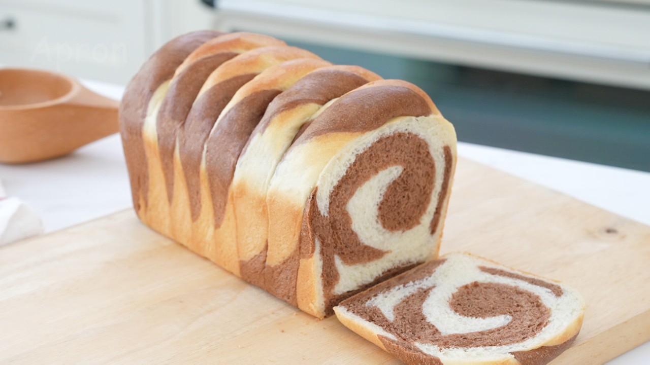 How to Make Chocolate Swirl Bread: A Delectable Apron Recipe - PanKobo ...