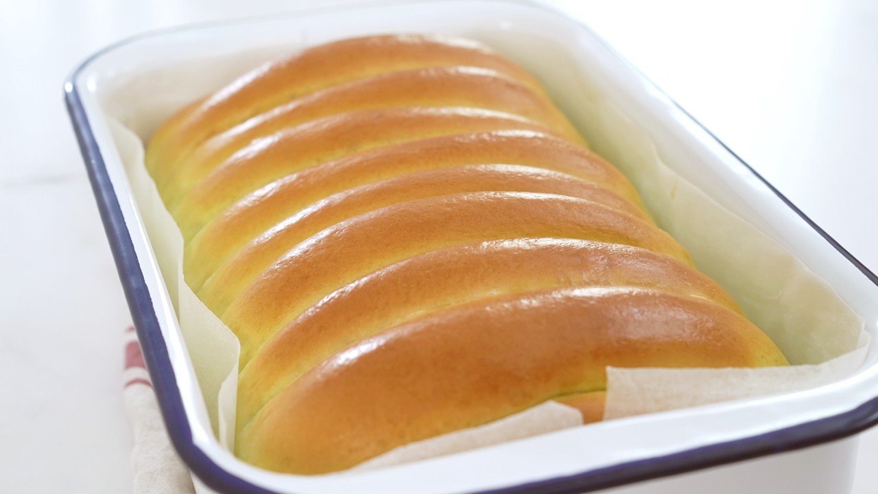 Indonesian Pandan Comb Bread Recipe | Step-by-Step Guide - PanKobo ...